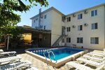 Бриз (Uyutnaya ulitsa No:7, selo Vityazevo), otel  Krasnodarski krayından