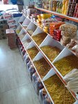 Sharofat Khola (ulitsa Furkat No:11, Urban Settlement of Yangi Khodzhaabad), market  Nemengan eyaletinden