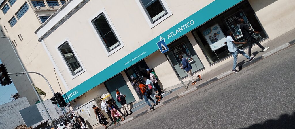 Banka Banco Millennium Atlantico Teste, Loanda, foto