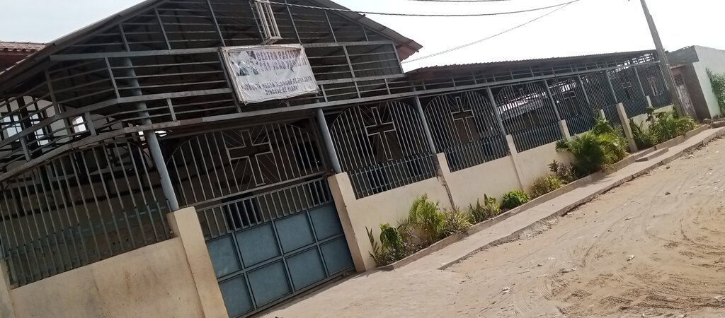 Katolik kiliseleri Igreja São João Paulo Segundo, Loanda, foto