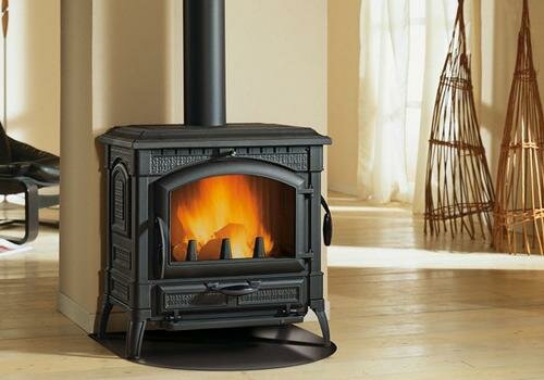 Soba, şömine Pechi-kaminy, Perm, foto