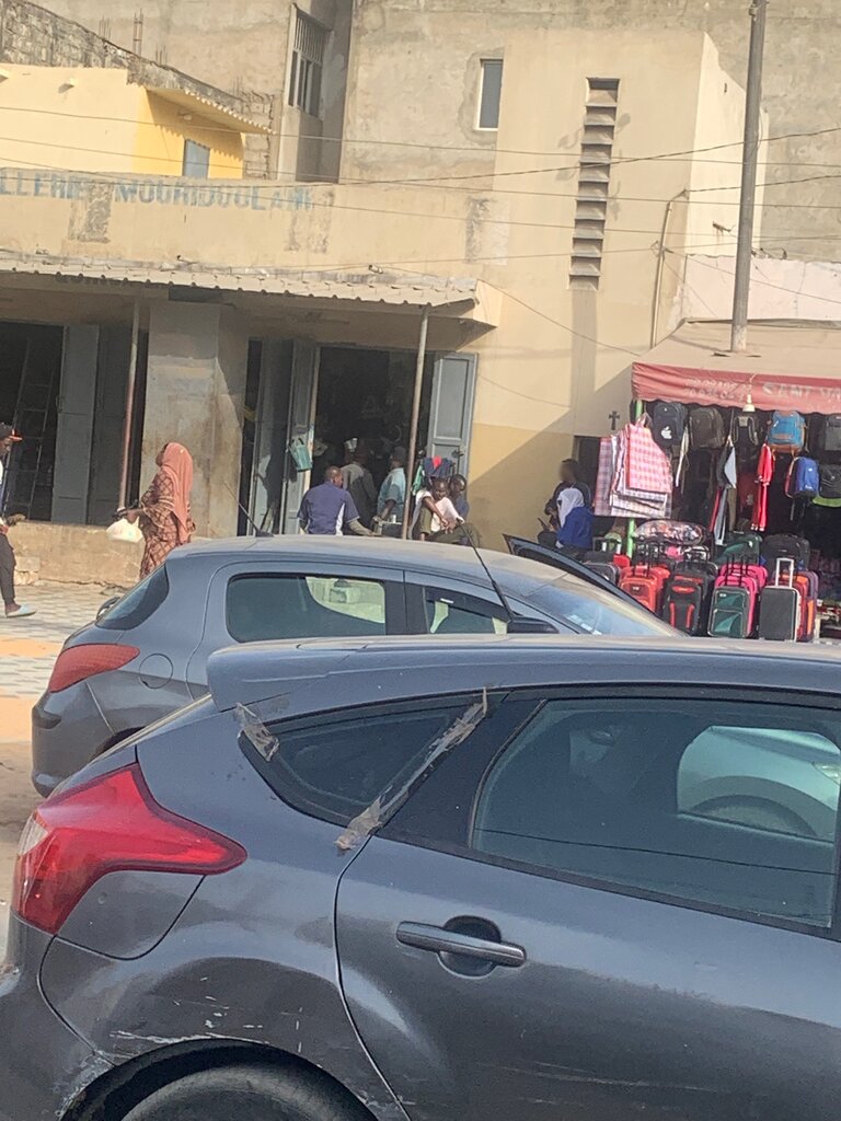 Ev temizlik ürünleri Quincaillerie Mouridoulahi, Dakar, foto