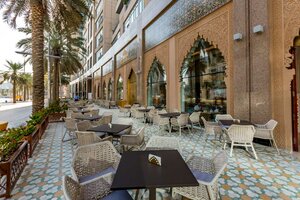 Al Mansoor Restaurant (Lofts Central Tower, The Lofts Tower, Downtown Dubai, Dubai), restoran  Dubai'den