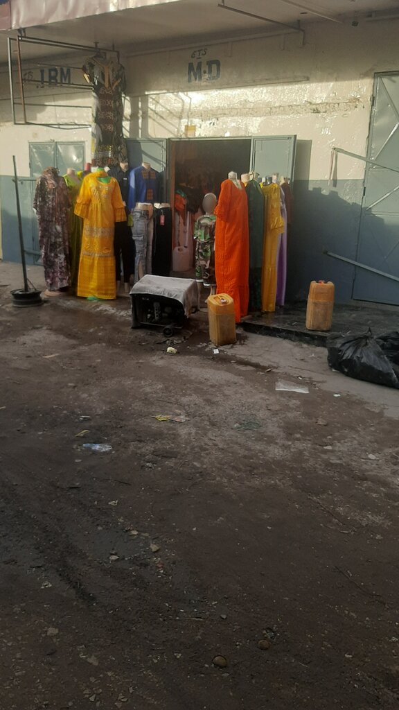 Giyim mağazası Ets M. D, Brazzaville, foto