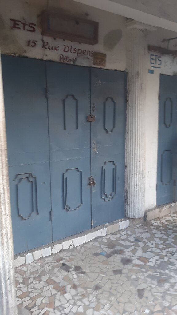 Tapu ve kadastro Ets K. D, Brazzaville, foto