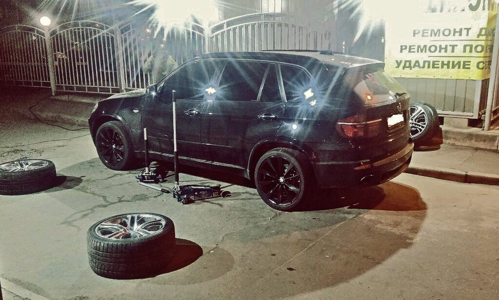 Jant ve lastikçiler Шины, Saint‑Petersburg, foto