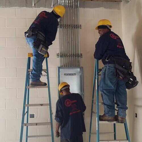 Sıhhi tesisat hizmetleri Redmond's Plumbing & Electrical Inc, Virginia, foto
