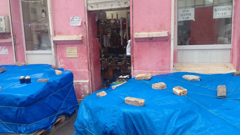Kuruyemiş, atıştırmalık, kuru meyve Çərəz Dükanı, Bakü, foto