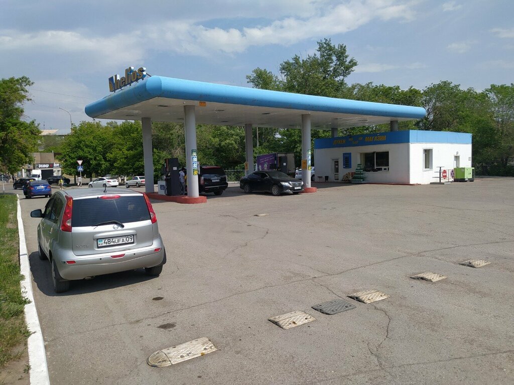 Benzin istasyonu Helios, Karağandı, foto
