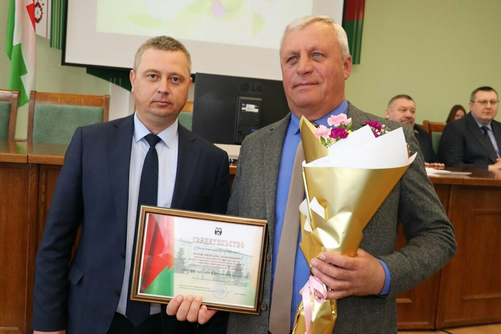 Yol yapımı ve bakımı Dsu № 26 Dst № 1 g Vitebsk, Vitebskaya oblastı, foto