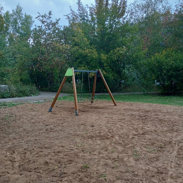 Oyun alanı Playground, Osa, foto