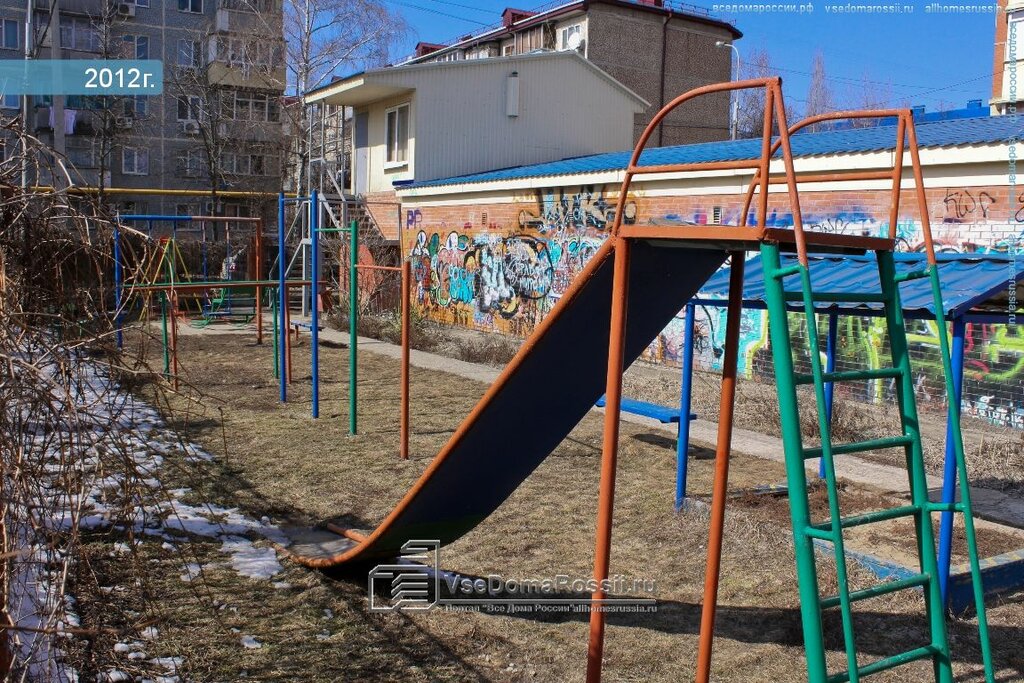 Bina, site yönetimi Vesenny dom, Krasnodar, foto