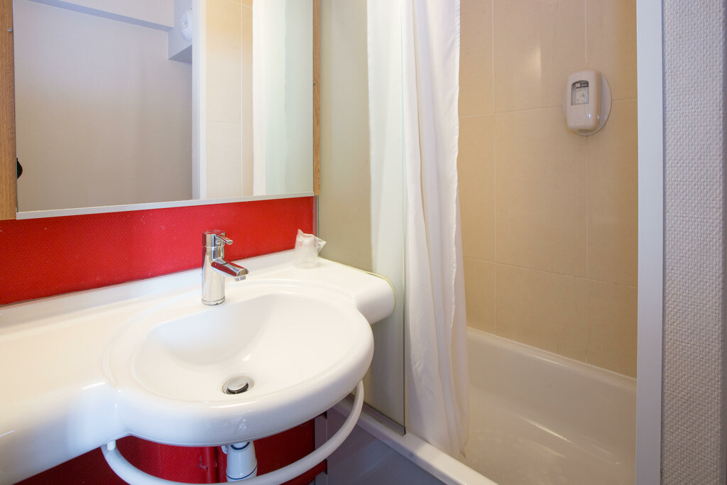 Otel B&b Hotel Rennes Sud Chantepie, Rennes, foto