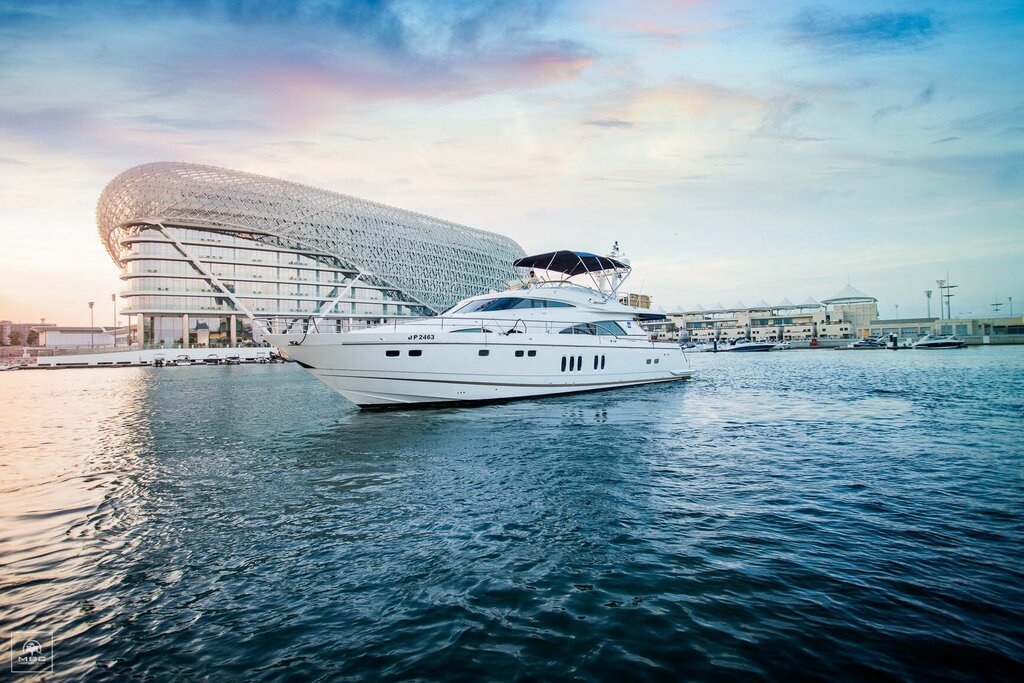 Tekne, kayık, yat Liberty Yachts, Dubai, foto