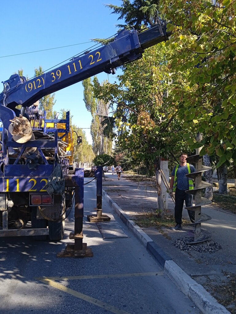 i̇nşaat ekipmanı kiralama Бурояма, Sevastopol, foto
