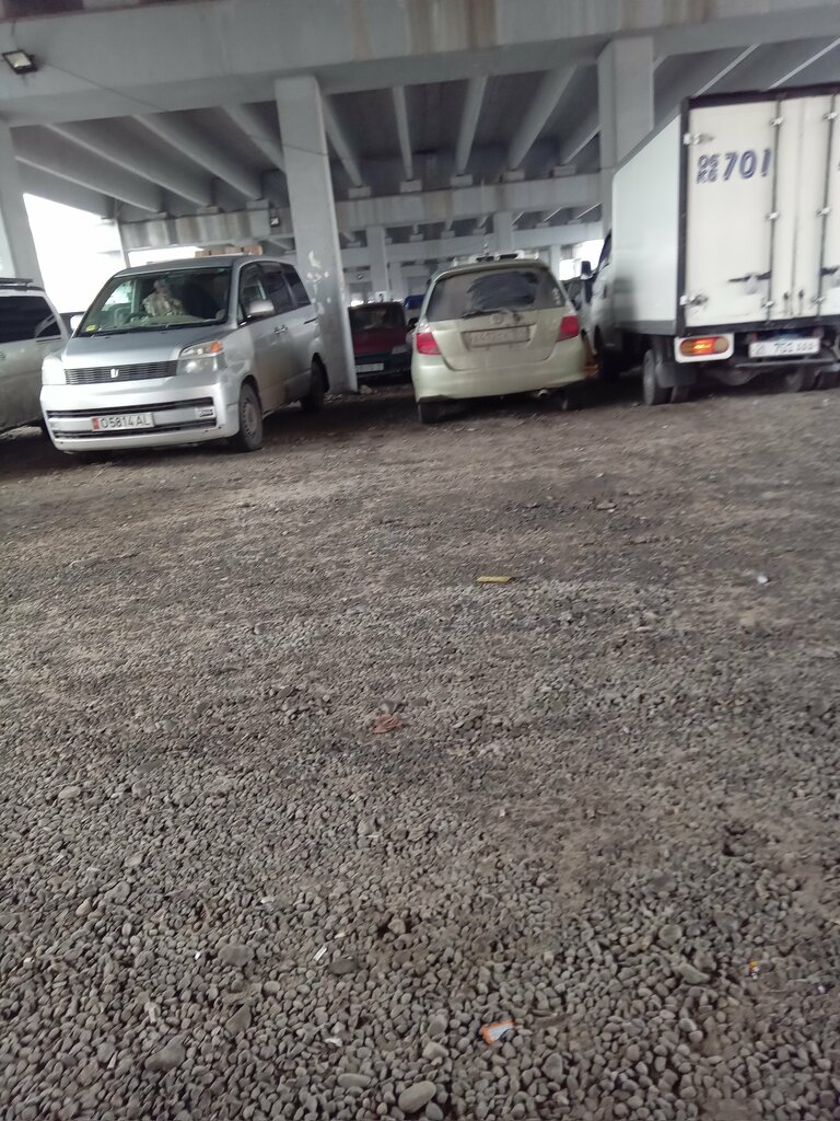 Otogarlar Eski Una Beketi, Osh, foto