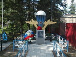 Воинам-интернациоаналистам (Altai Territory, Khabarskiy rayon, selo Khabary, ulitsa Lenina), anıt, heykel  Altayski krayından