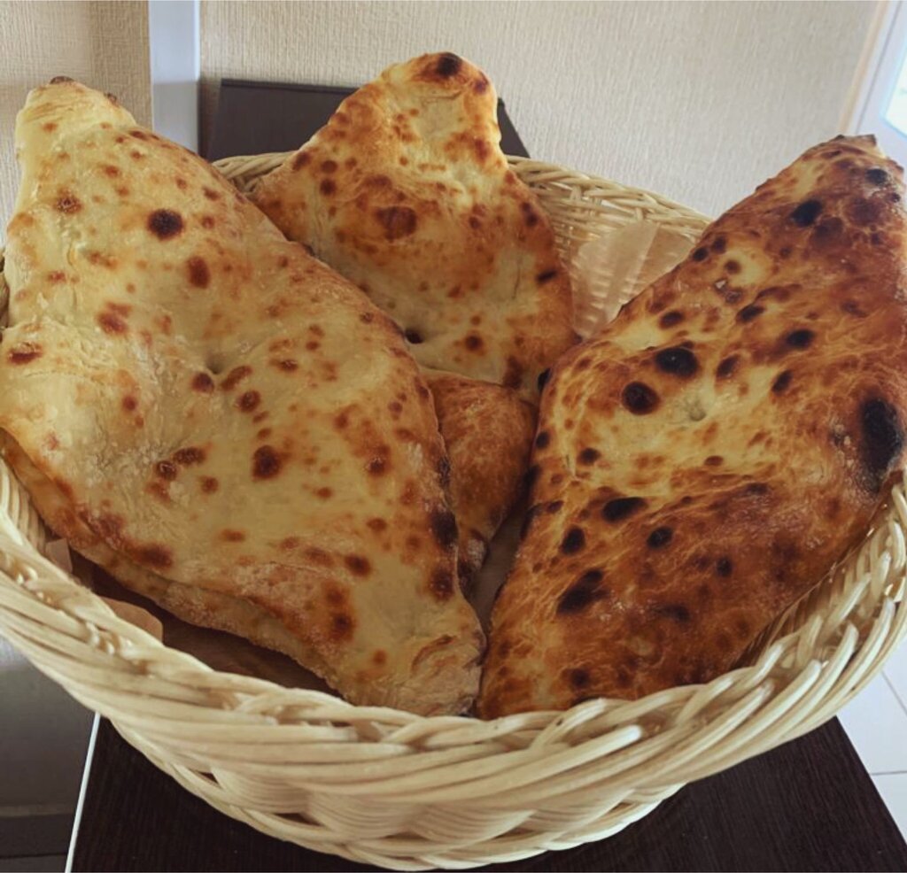 Ekmek fırını Ossetian pies, Sertolovo, foto
