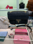 Prada Outlet La Vallée Village (Île-de-France, Seine-et-Marne, Serris, Cours de la Garonne, 3), giyim mağazası