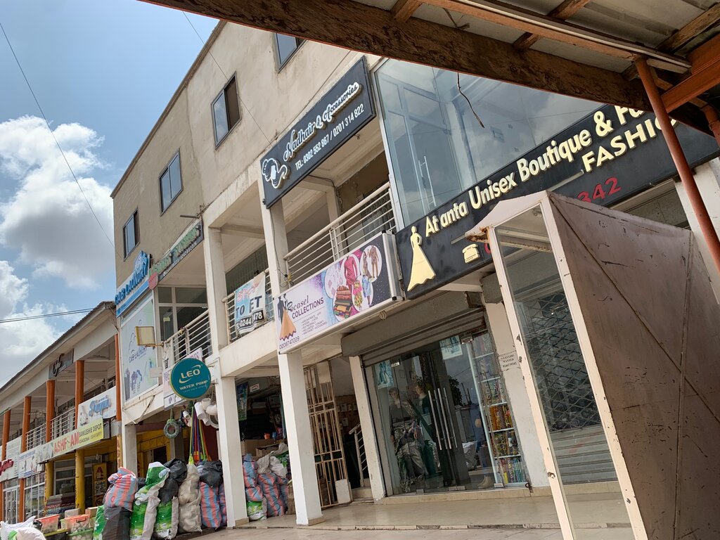 Giyim mağazası Atlanta unisex boutique, Akra, foto