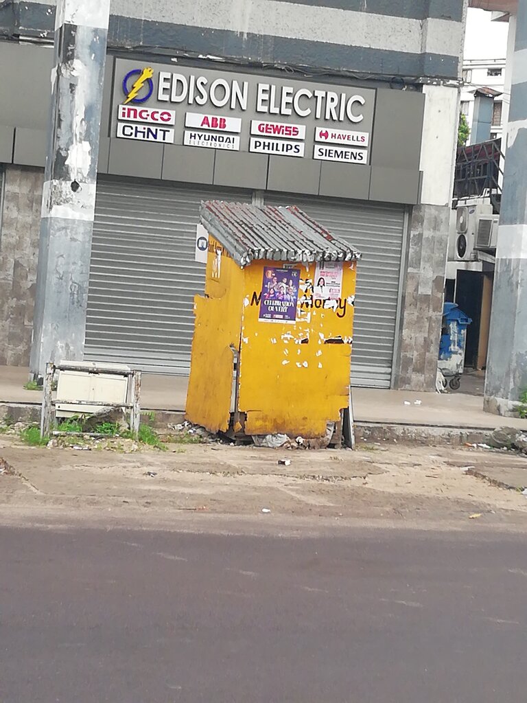 Elektronik cihaz ve parça firmaları Edison Electric, Brazzaville, foto
