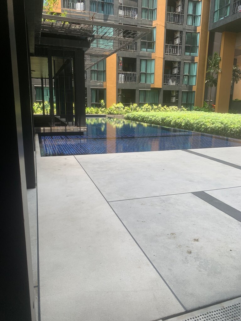 Otel The Base Height by Pompome, Phuket Eyaleti, foto