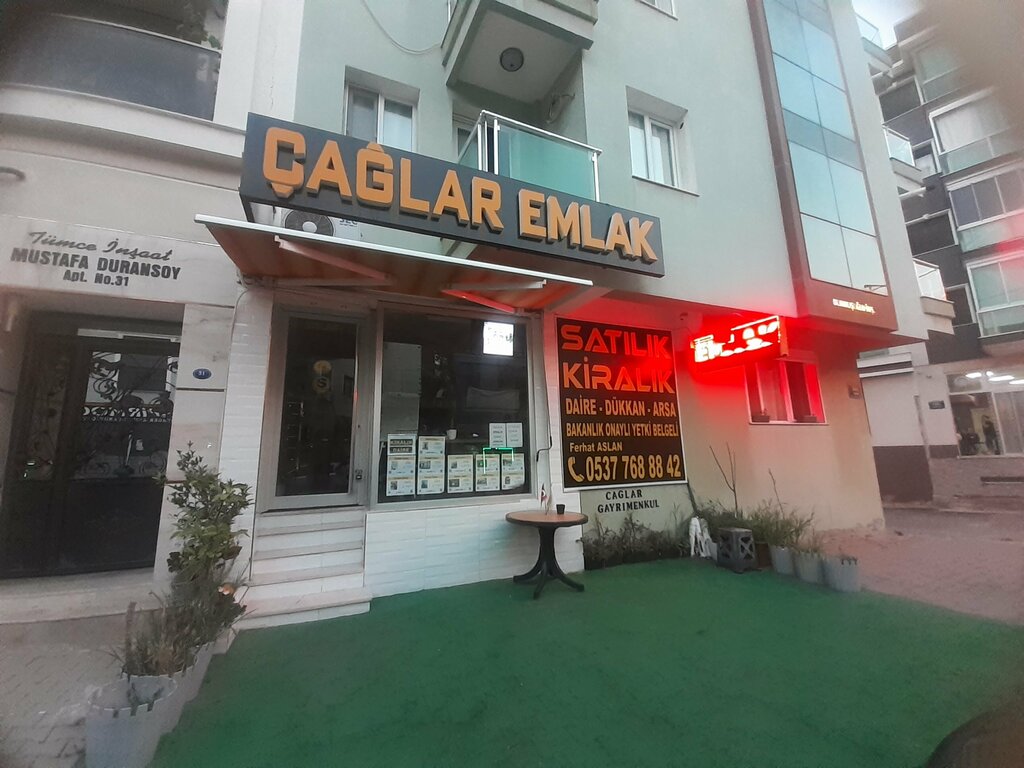 Emlak ofisi Çağlar Emlak, İzmir, foto