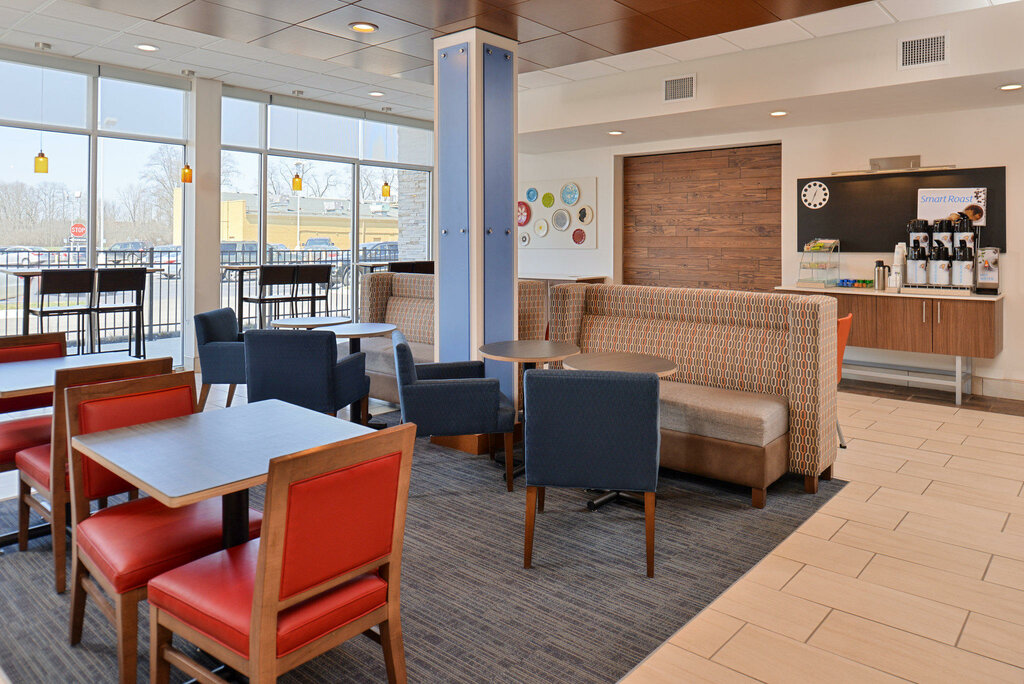 Otel Holiday Inn Express & Suites Farmington Hills - Detroit, Farmington Hills, foto