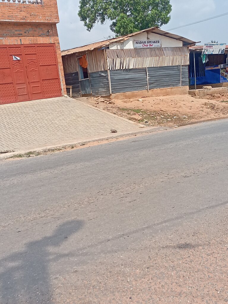 Bar Madam Speaker Chop Nar, Dünya, foto