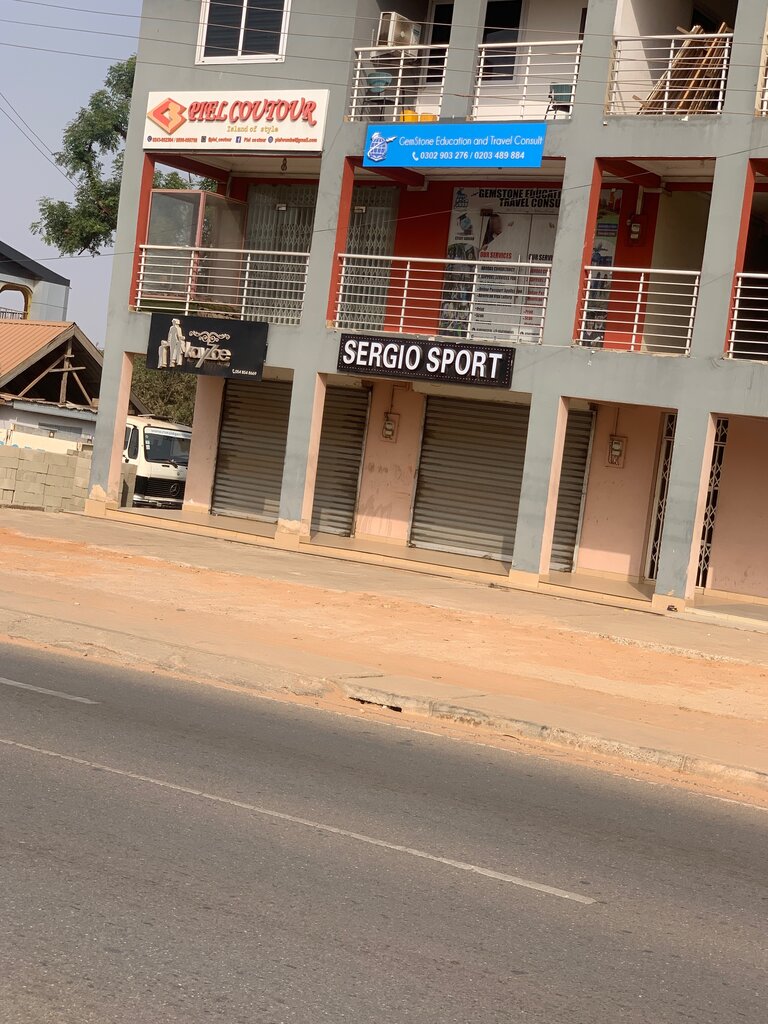 Giyim mağazası KayZoe Boutique, Dünya, foto