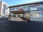 Магазин женских и мужских курток, пальто (Veteranov Avenue No:166), giyim mağazası  Saint‑Petersburg'dan