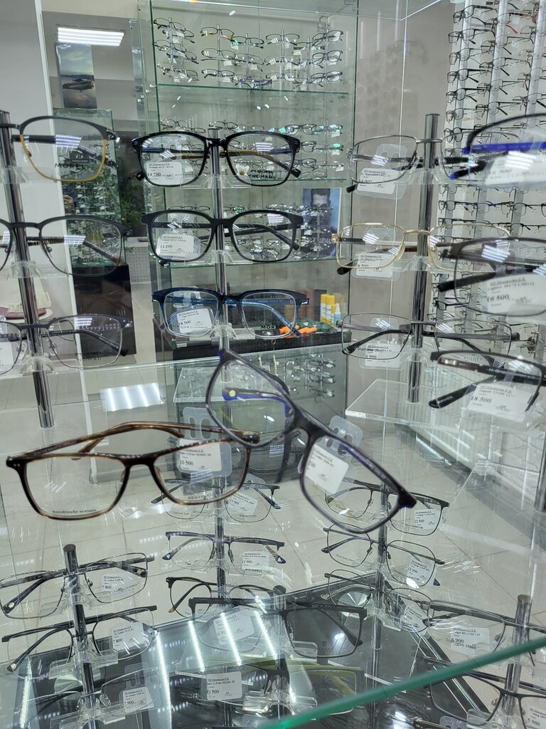 Optik Yarky Mir, Sergiyev Posad, foto