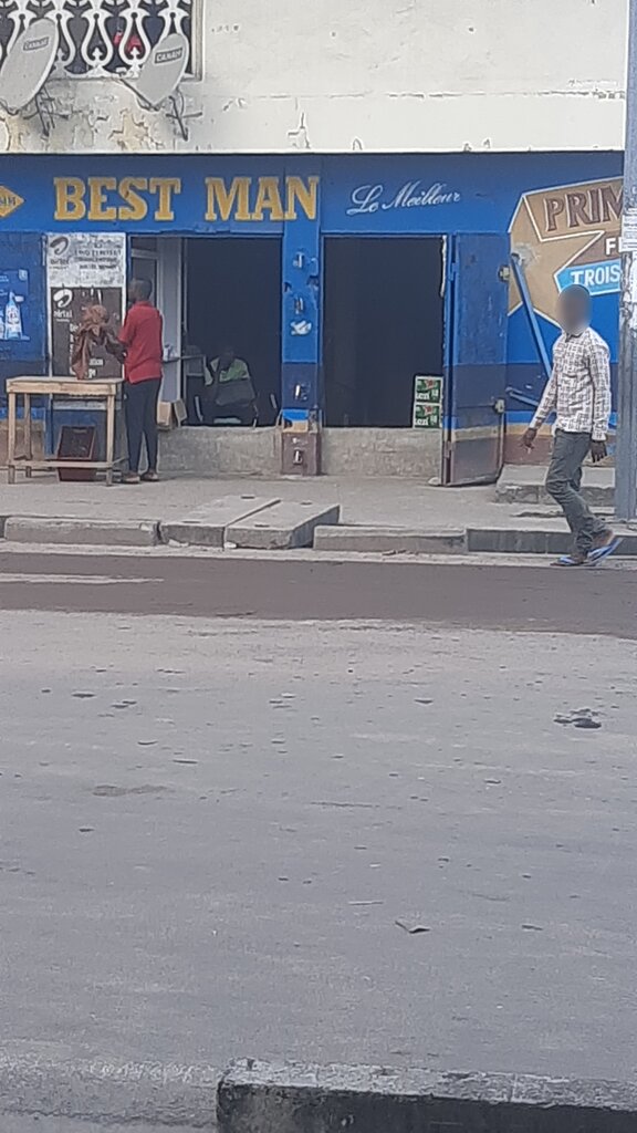 Alkollü içecekler Best Man, Brazzaville, foto