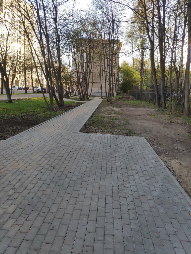 Kültür ve eğlence parkları Луспекаевский сквер, Saint‑Petersburg, foto