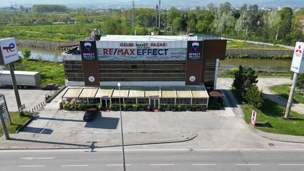 Emlak ofisi Re/Max, Başiskele, foto