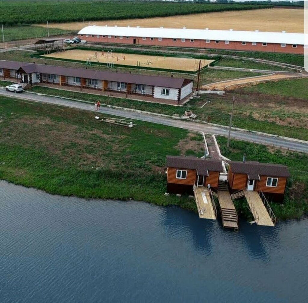 At ve binicilik kulüpleri Единорожка, Rostovskaya oblastı, foto