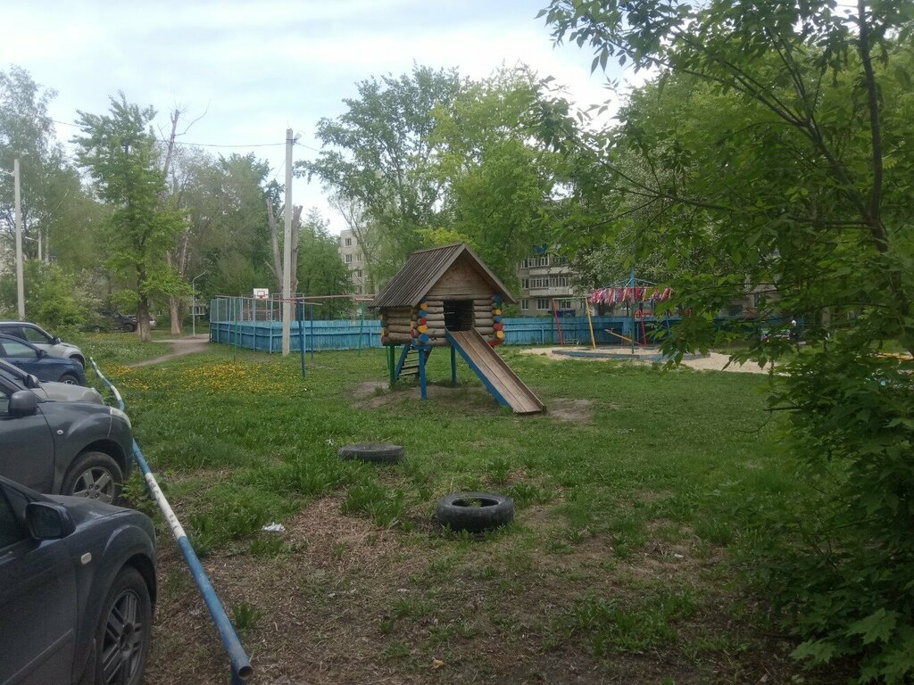 Dekorasyon ve süsleme, onur panosu Детская горка Теремок, Ulyanovsk, foto