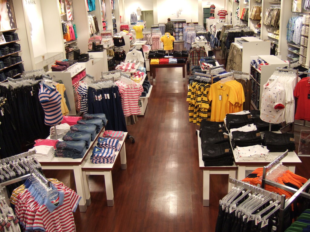 Giyim mağazası U. S. Polo Assn. Outlet, Elizabeth, foto