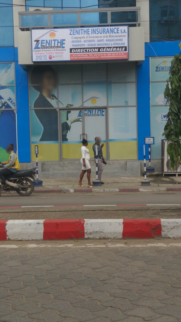 Elektronik eşya mağazaları Kernel Matériel Informatique Akwa, Douala, foto