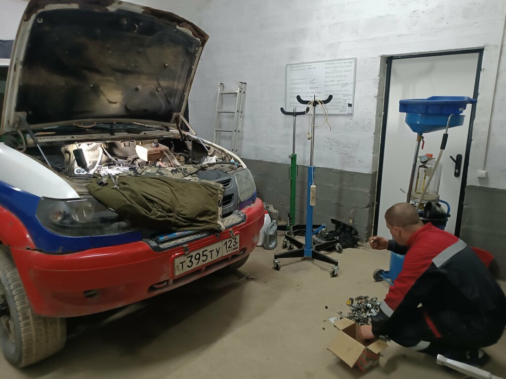 Otomobil servisi Автодруг, Adıge Cumhuriyeti, foto