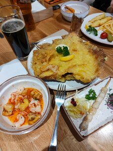 Reka More (Yubileynyy Avenue No:66Ж), kafe  Himki'den