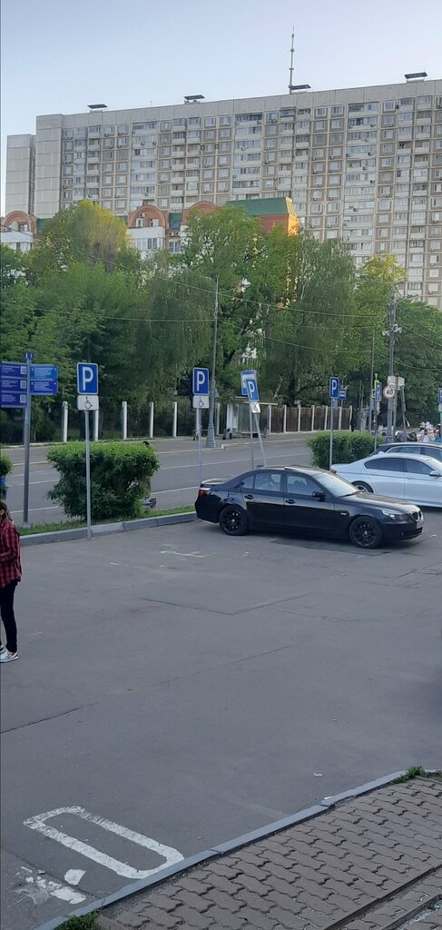 Otoparklar Рапира 21, Moskova, foto
