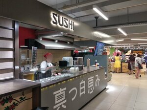 Sushi (Vesny Street No:1, mikrorayon Vzlyotka), suşi restoranı  Krasnoyarsk'tan
