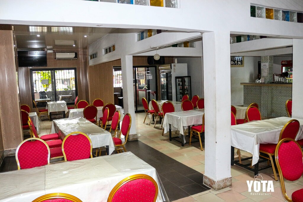 Restoran Le Yota Paris Village, Abican, foto