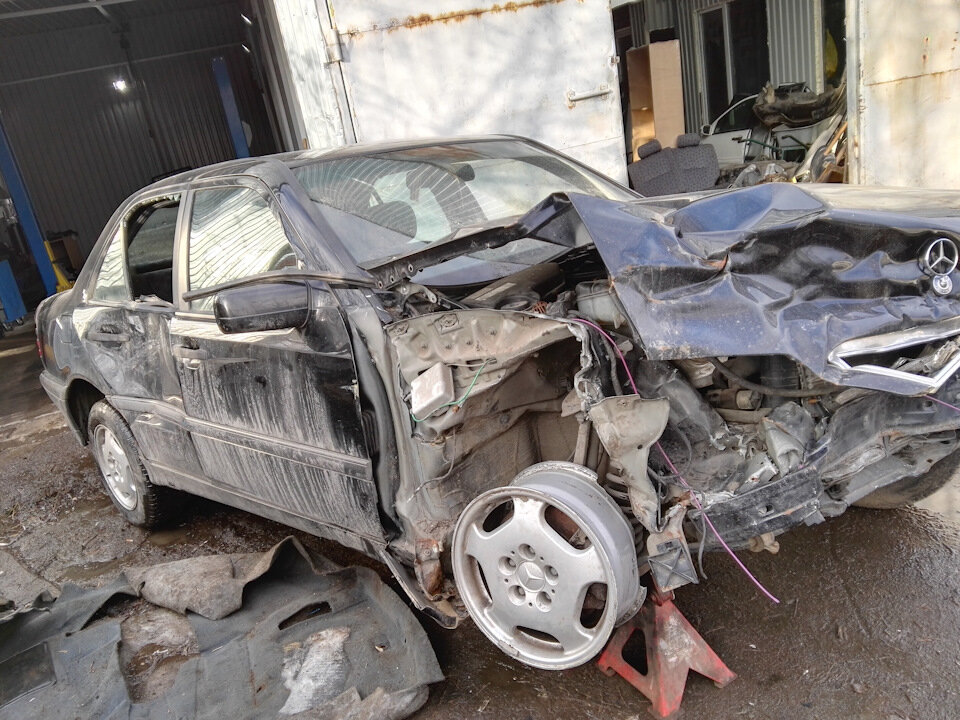 Otomobil yedek parçaları Russky Avtomobil, Mytişçi, foto