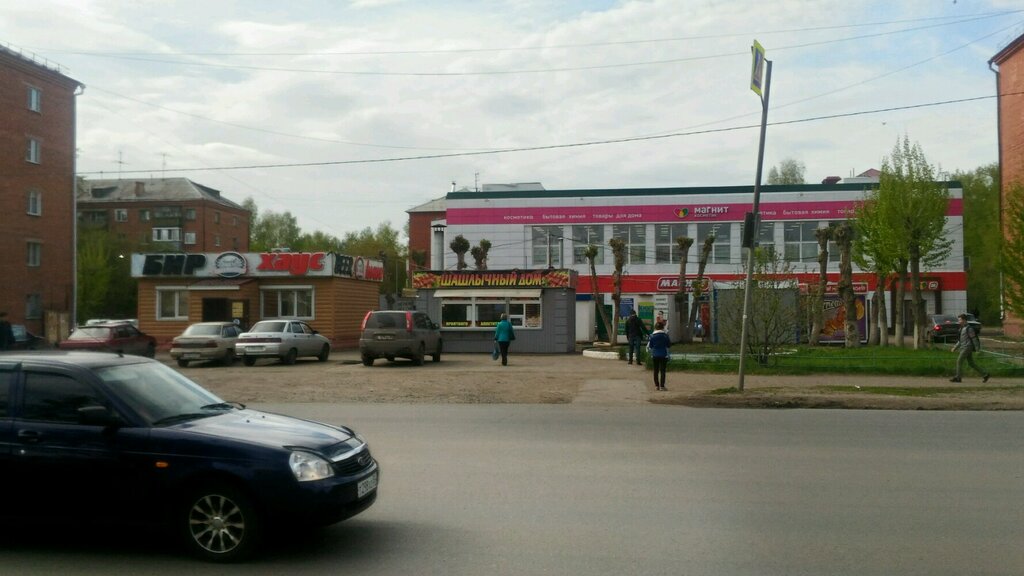 Alışveriş merkezleri Torgovy kompleks Aprelsky, Omsk, foto
