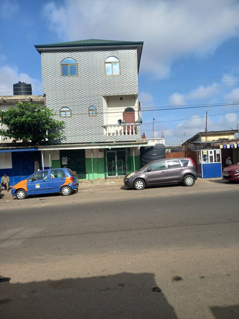 Giyim mağazası Hash telecom and bus ent, Akra, foto