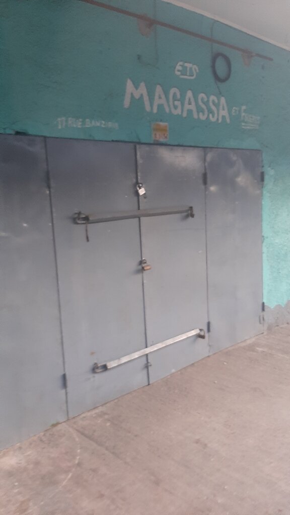 i̇kinci el eşya alımı Ets Magassa Et Frère, Brazzaville, foto