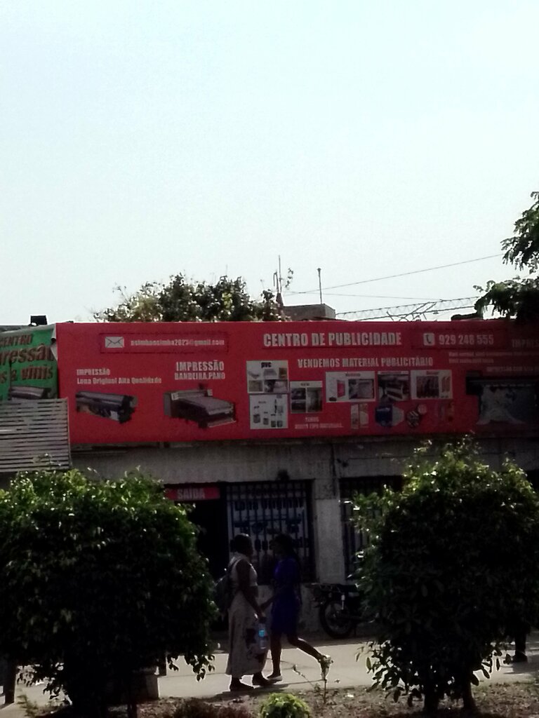 Grafik tasarımcılar Gráfica Nsimba Comercial, Loanda, foto