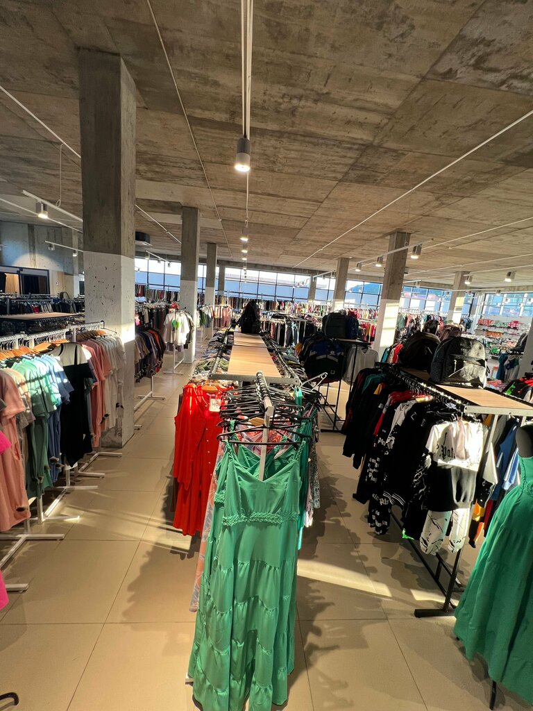 Giyim mağazası Дисконт, Soçi, foto